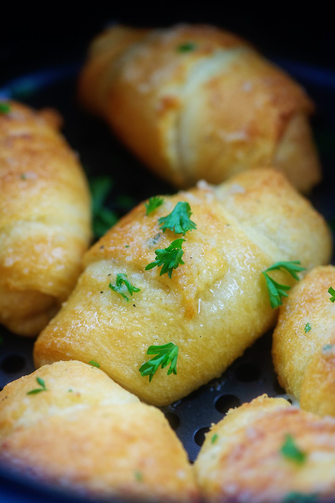 Cheesy Garlic Stuffed Crescent Rolls | AirFried.com