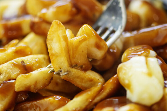 Air Fryer Poutine Recipe-Easiest Poutine Recipe Ever! | Airfried.com